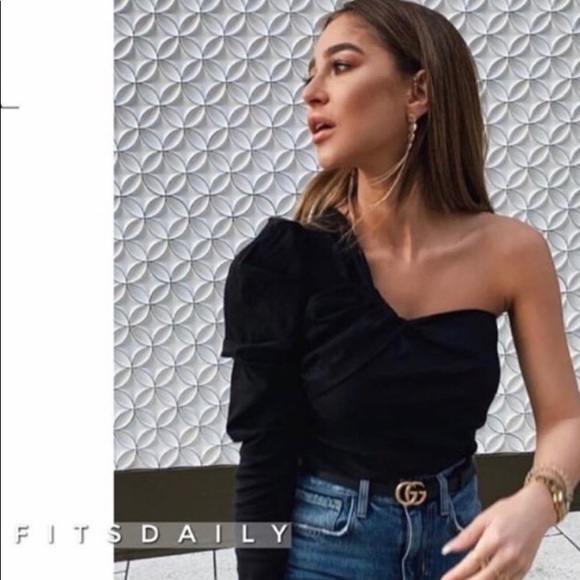 Zara | Tops | Zara One Sided Top | Poshmark